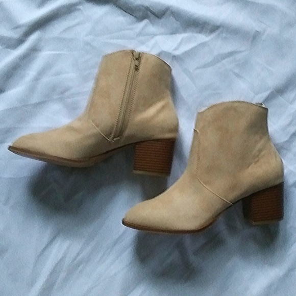 LOFT | Shoes | Nwt Loft Beige Stacked Heel Ankle Boot | Poshmark